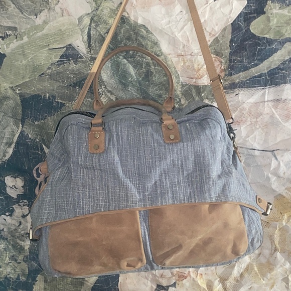 Anthropologie | Bags | Anthropologie Jesslyn Blake Seaport Weekender ...